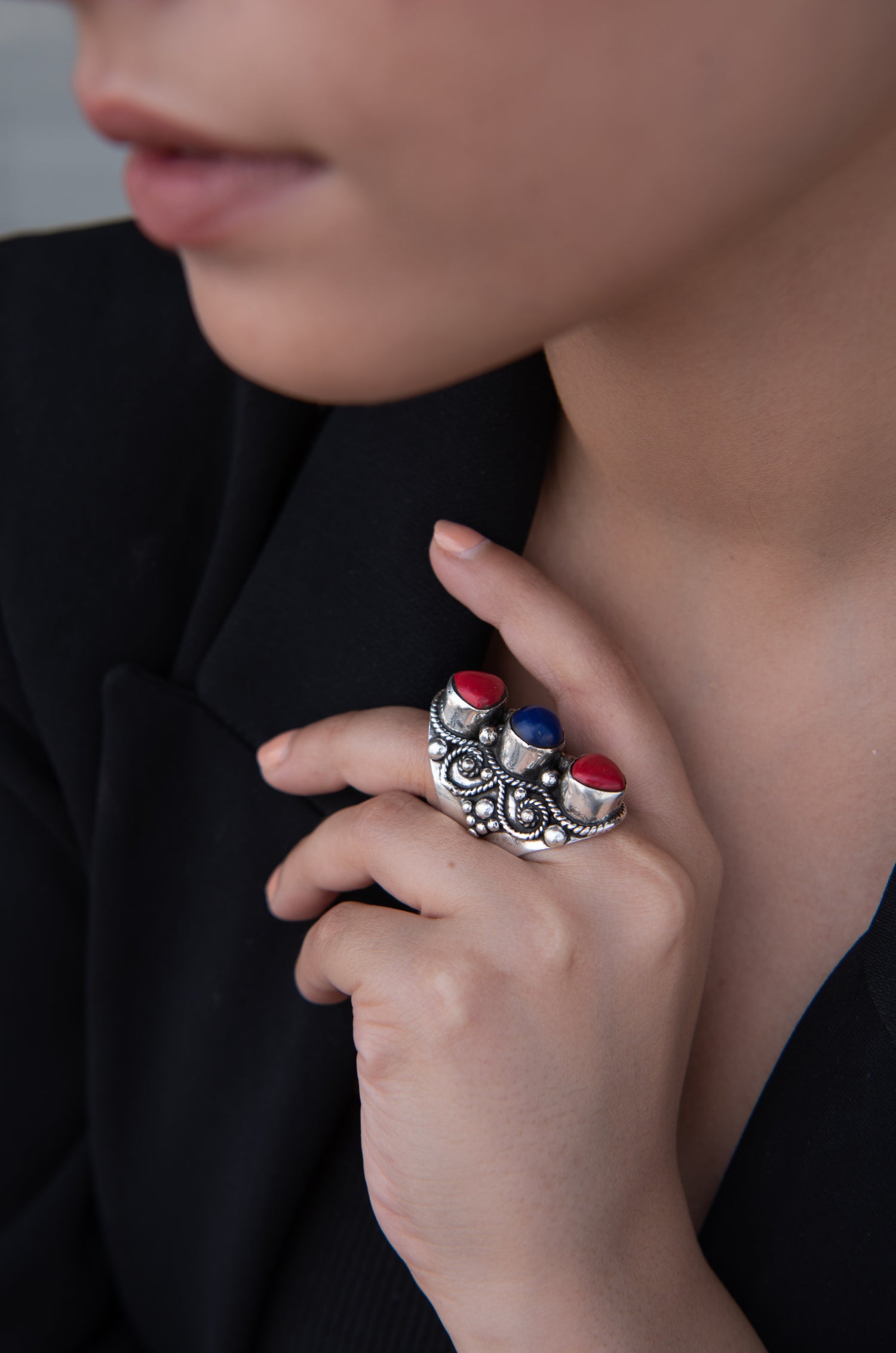 Elisa Oxidized Ring – Do Taara